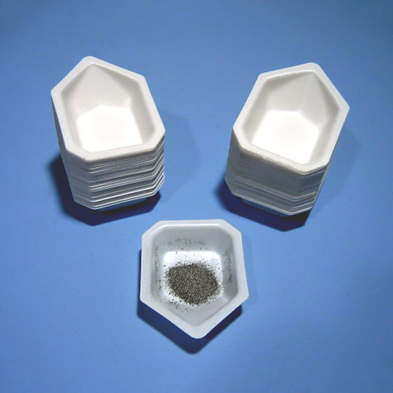 Pour Boats Small | Avogadro's Lab Supply